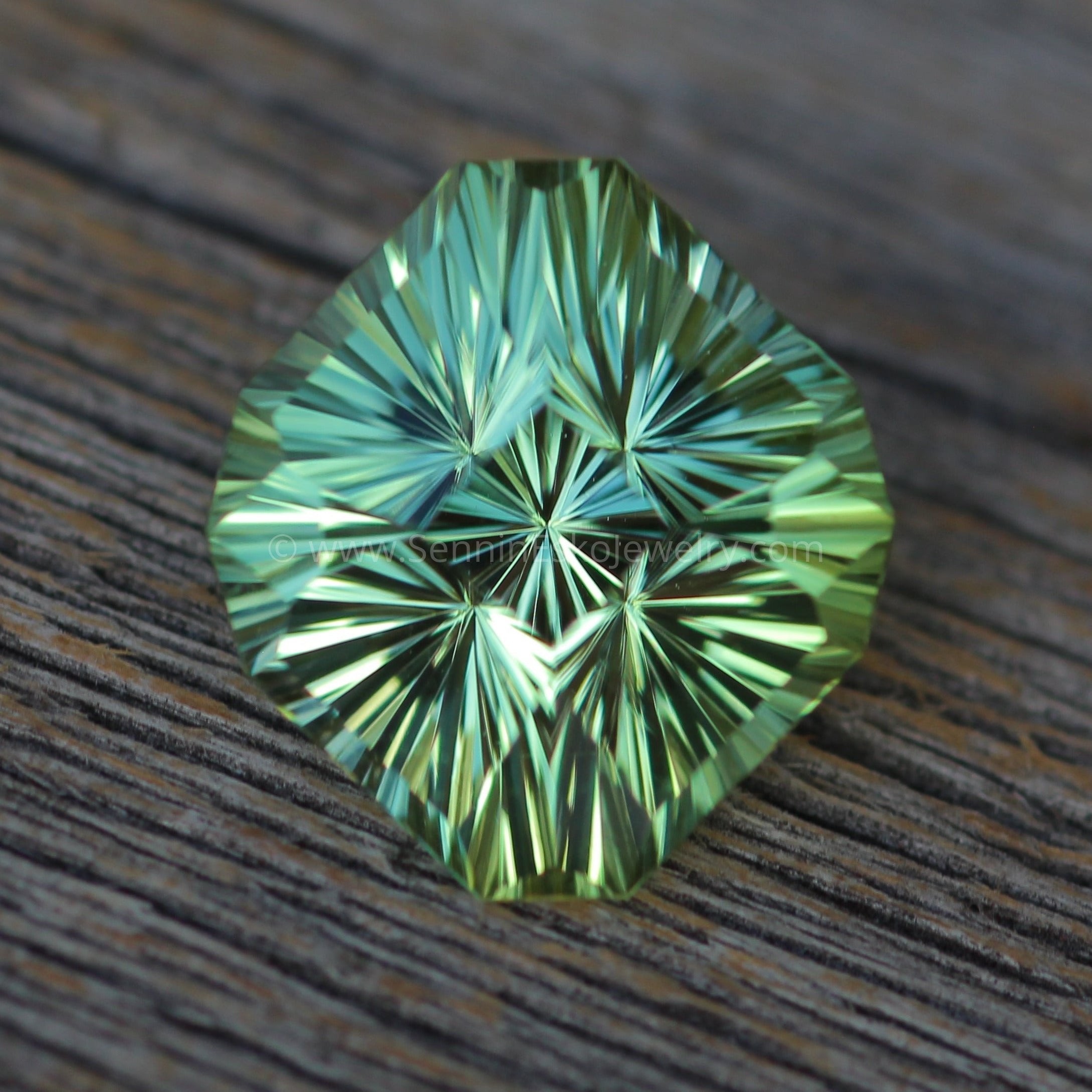 8.5 Ct Mint Tourmaline Shield Decagon - Fantasy Cut – Sennin Esko Jewelry